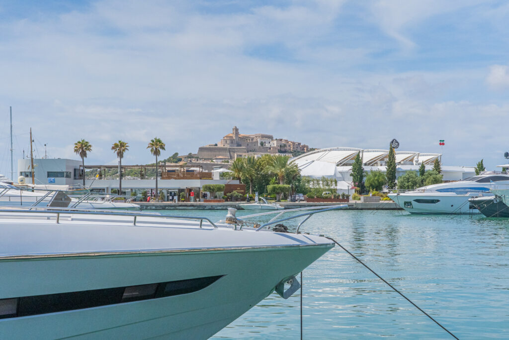 Facilities - Marina Ibiza